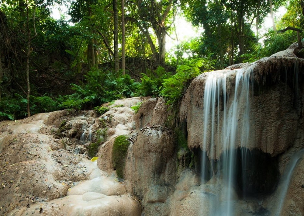 Phiang Din Waterfall - phakhaoholidaypark